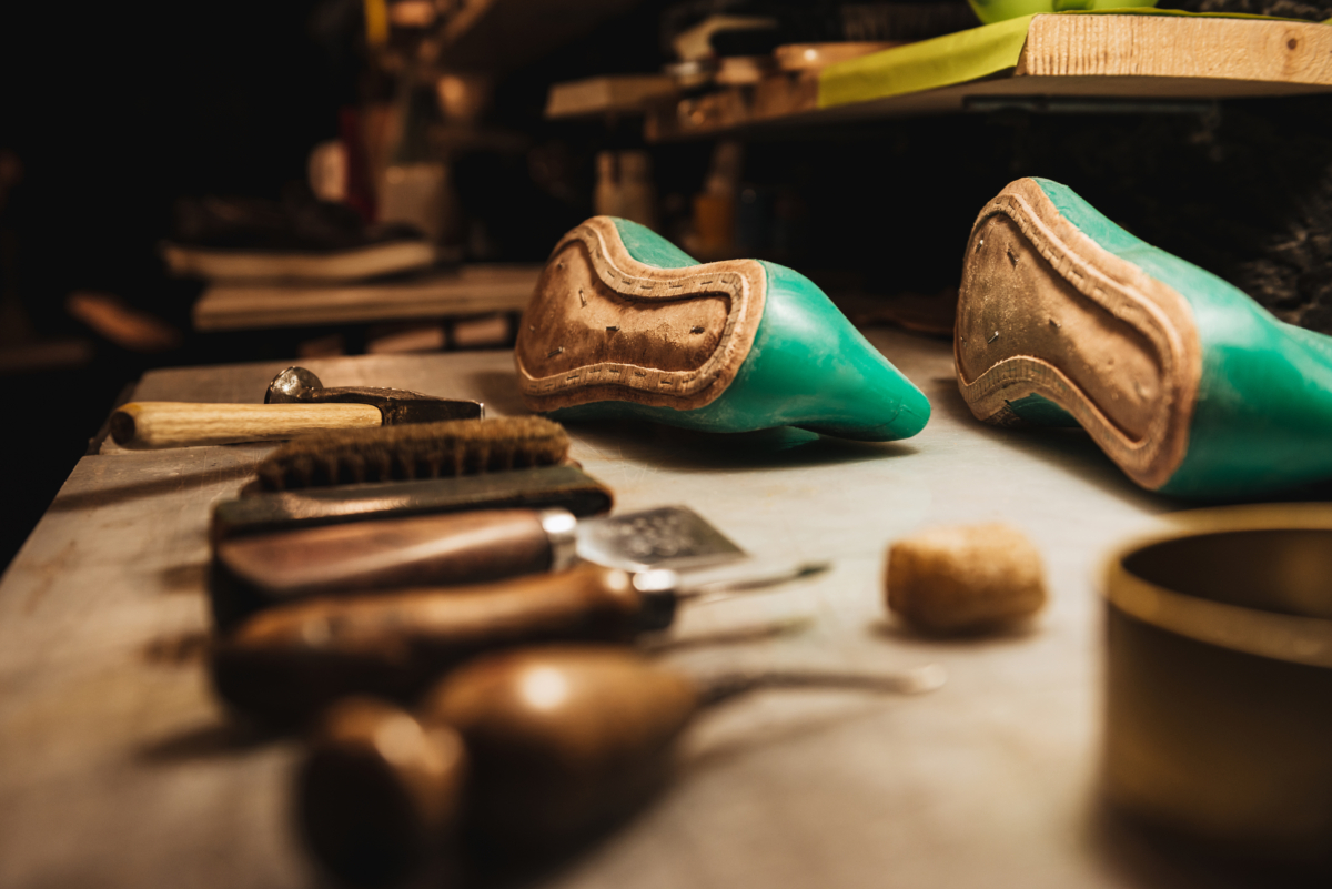 Repairable Shoes for Long-Lasting & Eco-Friendly Footwear